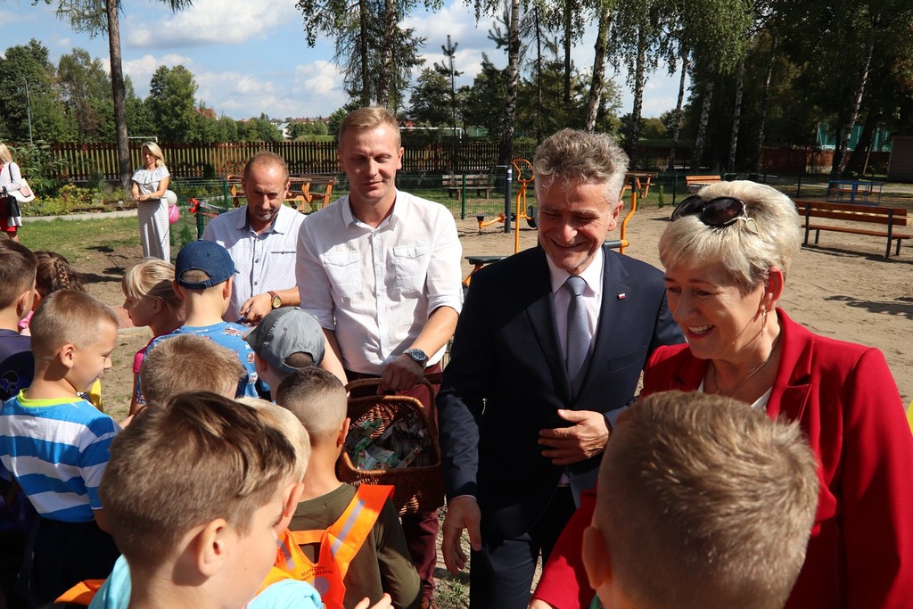 Nowa Otwarta Strefa Aktywności już dostępna dla wszystkich | Gmina Łopuszno